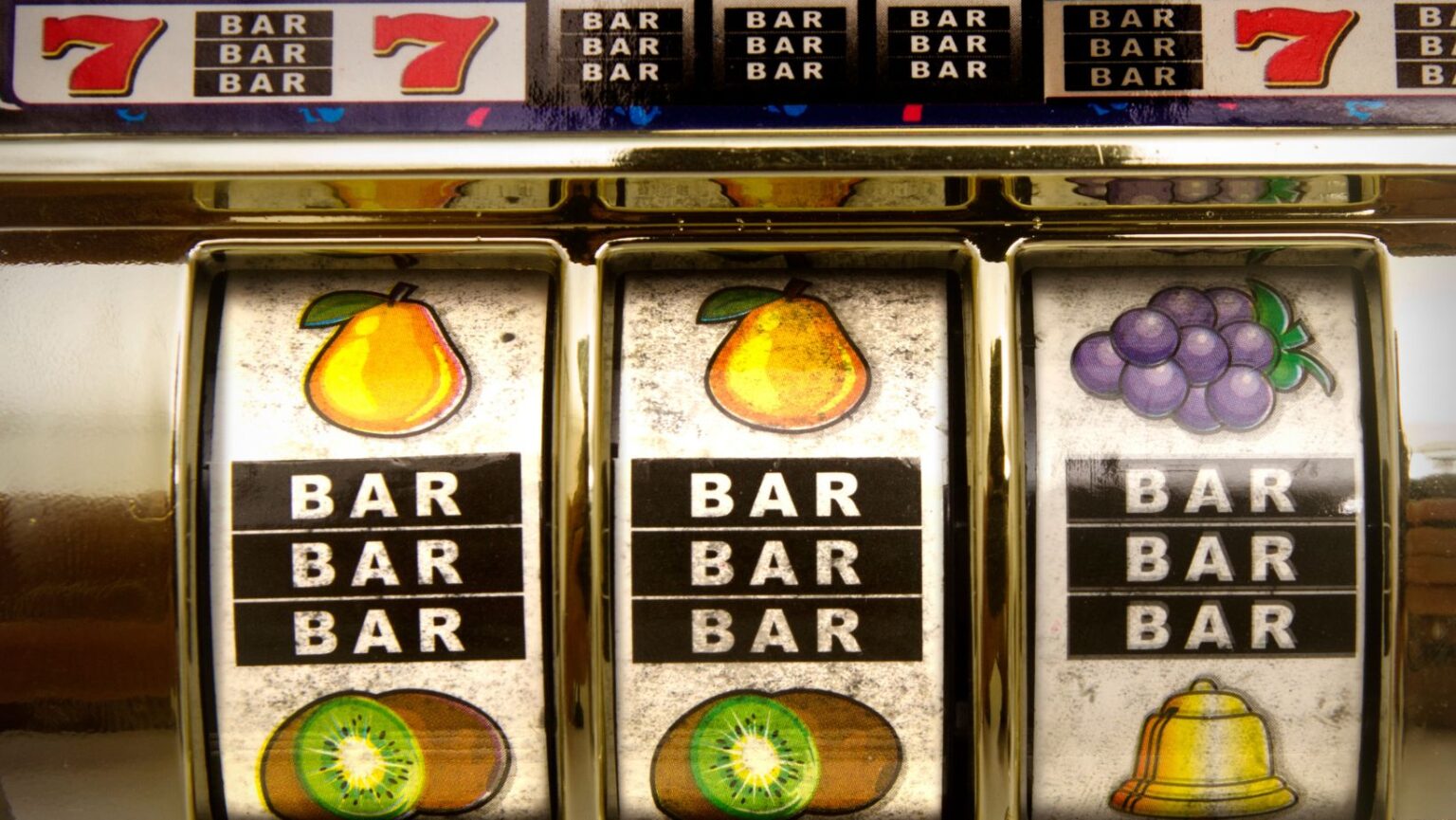 Which Fruit Machines are Defining the Classic "Retro" Meta of 2026 ...